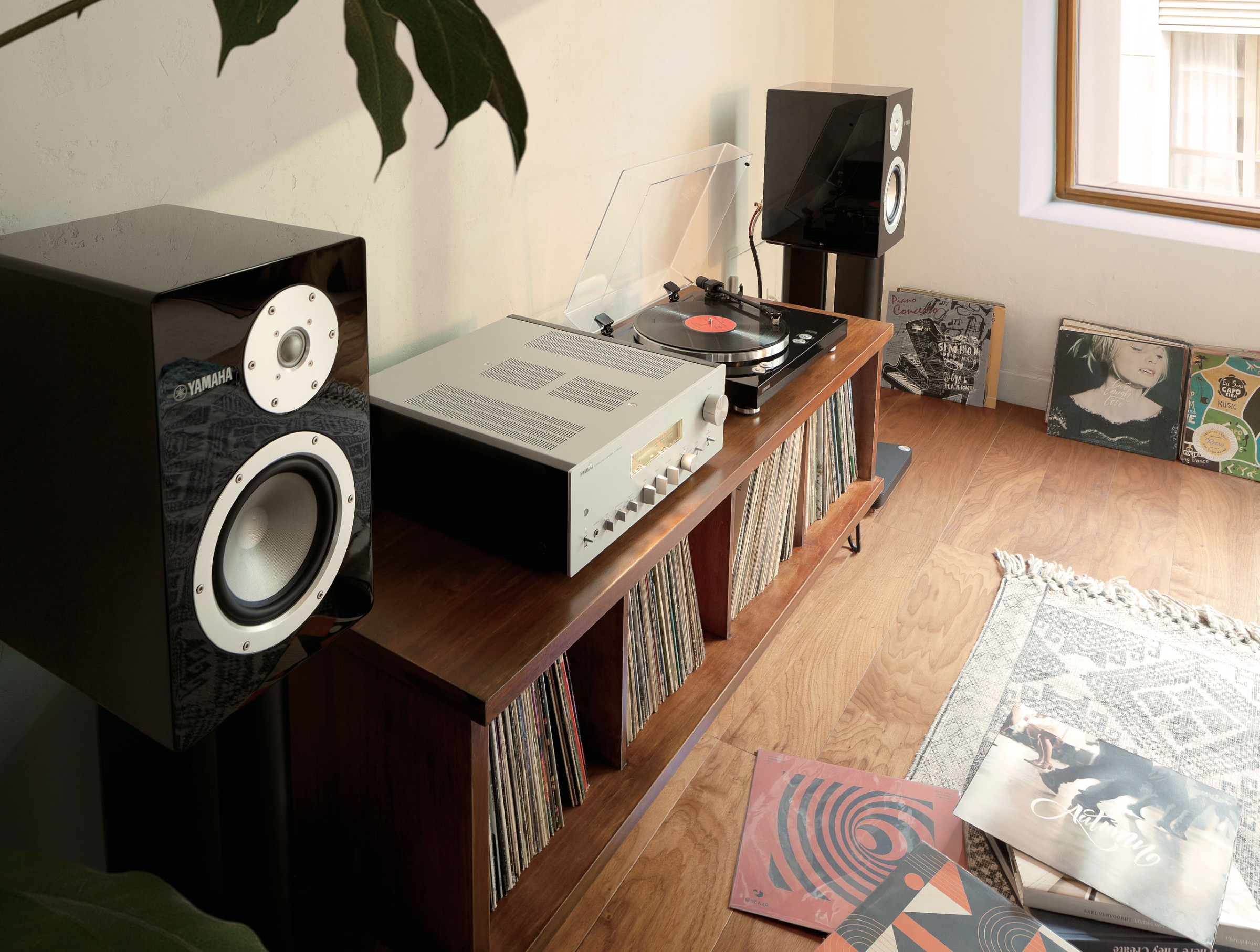 Yamaha A-S2200 Integrated Amplifier - silver | B-stock | Auditorium