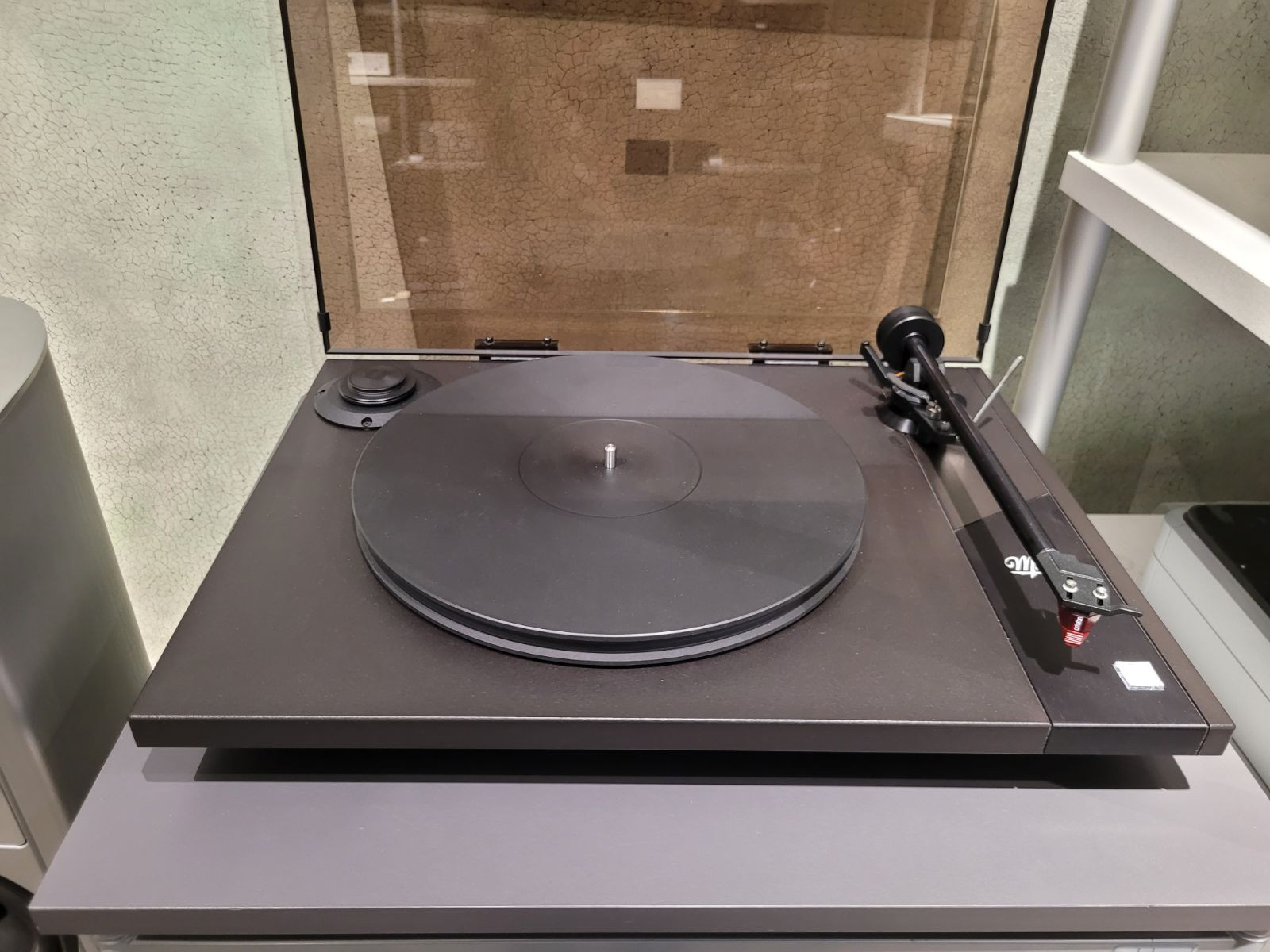 Diverse Mofi Studio Deck mit Clearaudio Concept MM - schwarz | Gebrauchtgerät | Auditorium